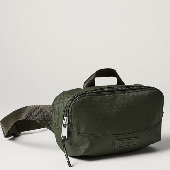 Athleta | Bags | Nwt Athleta Excursion Mini Belt Bag In Aspen Olive ...